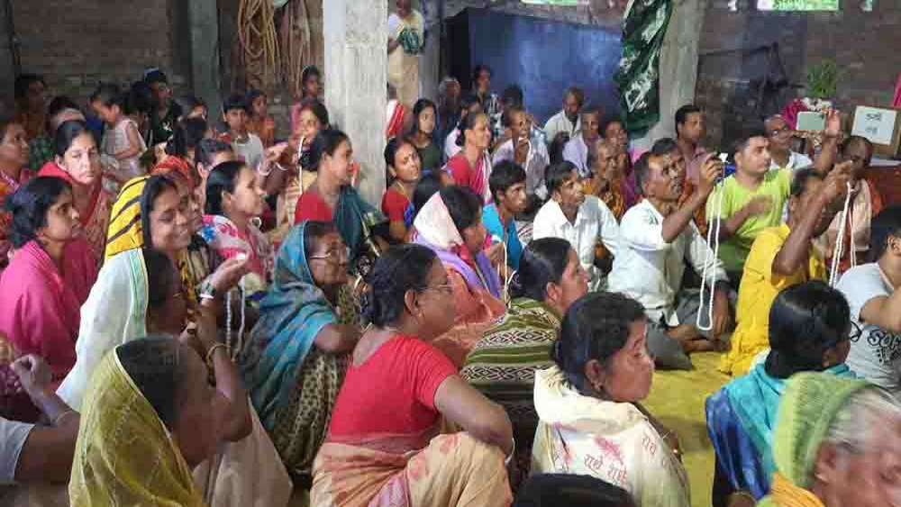 ISKCON Namahatta |মুর্শিদাবাদের নবগ্রামে মধ্যাহ্নকালীন নামহট্ট উৎসব - News